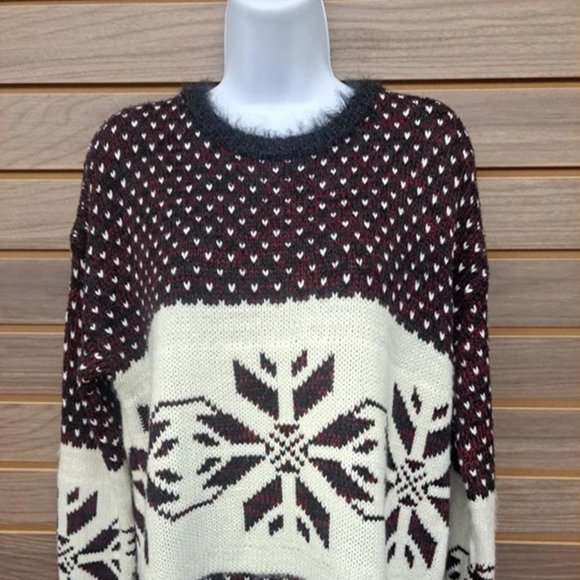 Identity | Sweaters | Snowflakes Pattern Sweater | Poshmark